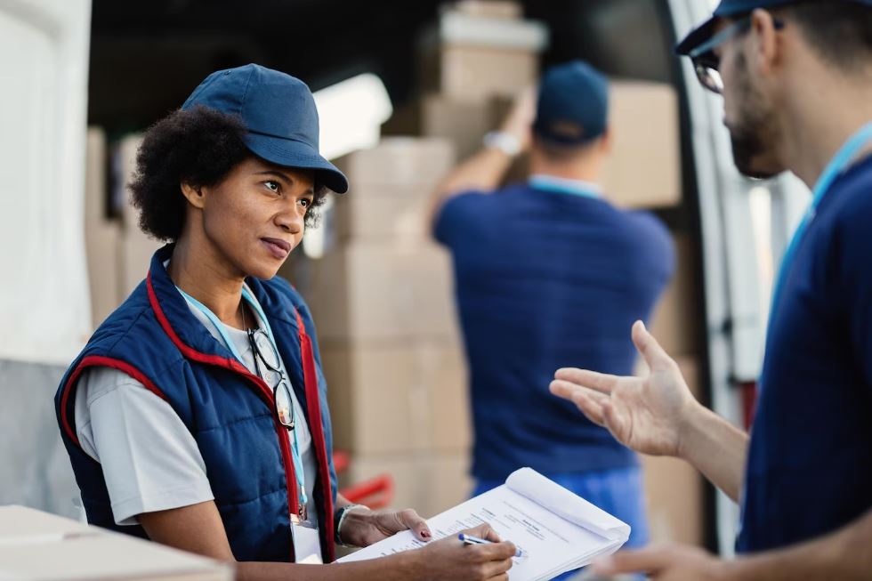 TRANSPLUS : Warehouse & Logistics